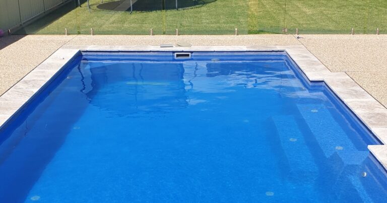 The Difference Between Saltwater, Chlorine and Mineral / Magnesium ...